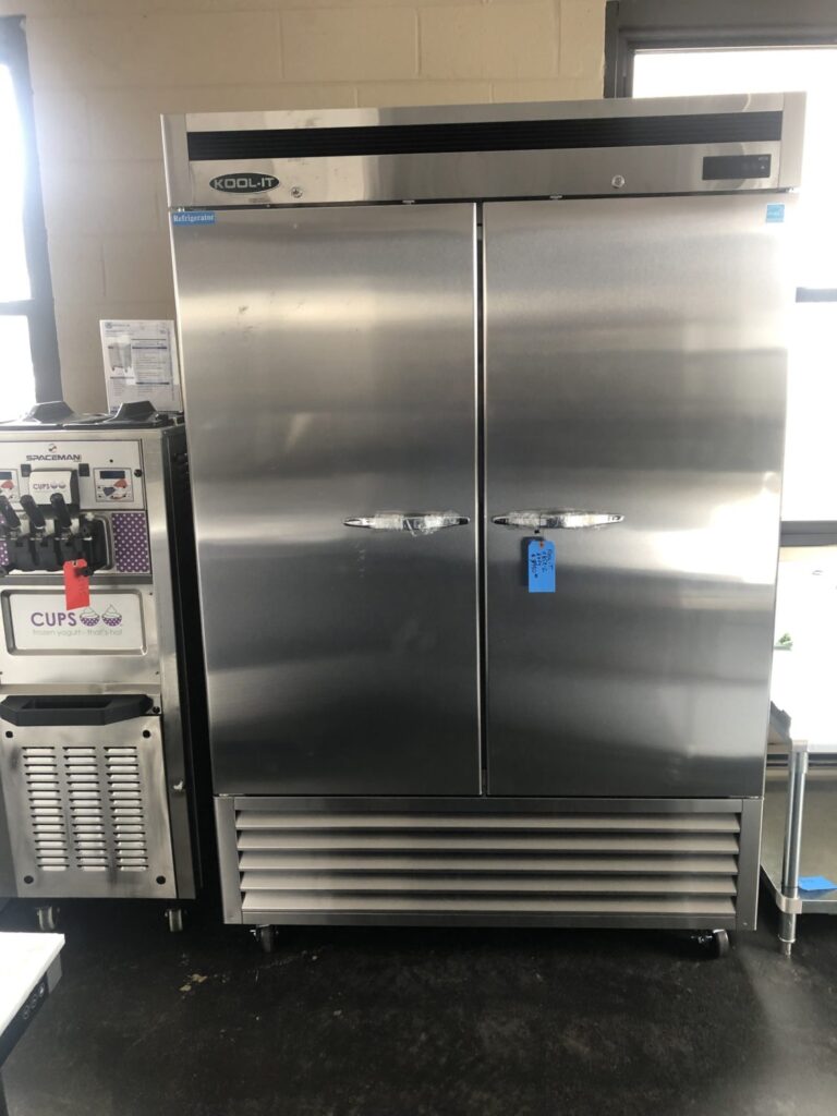 KOOL-IT REACH-IN REFRIGERATOR 2 DOOR KBSR-2 - Auto Ice Restaurant Equipment